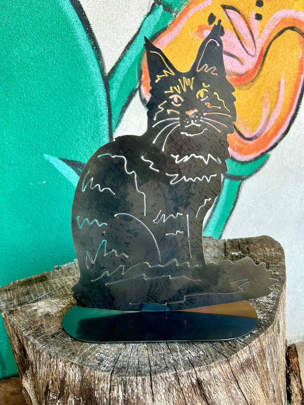 Maine Coone Cat - Garden Deva