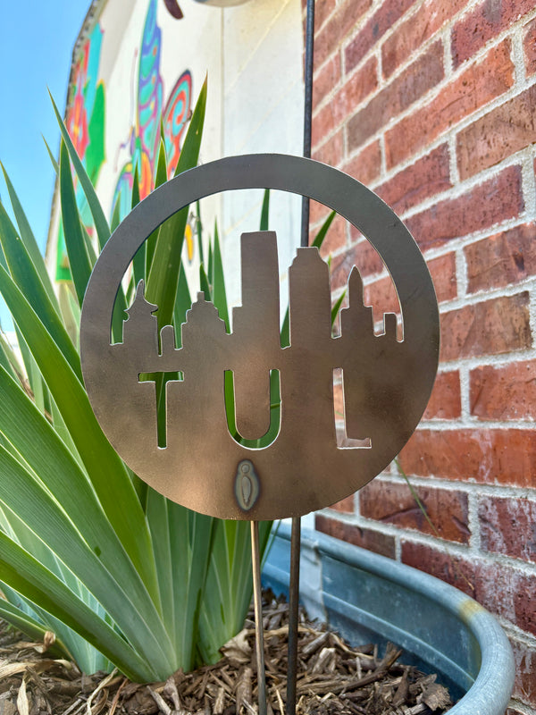 Tulsa Skyline Pole - Garden Deva